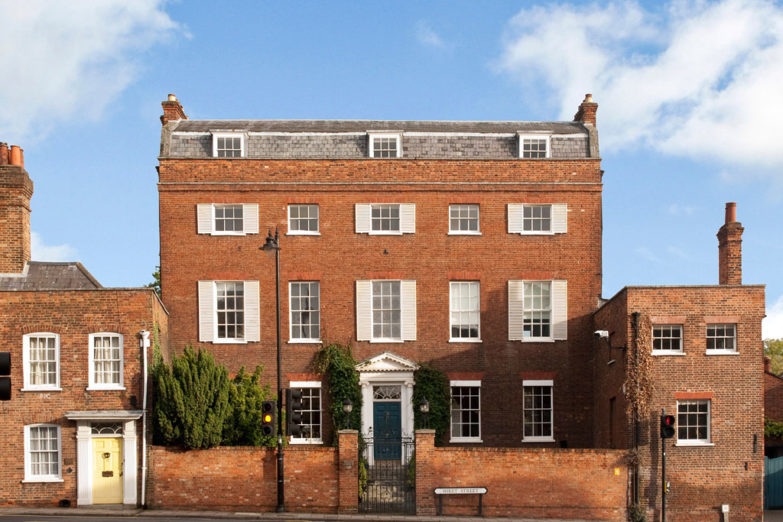 10 of the Best Properties in Market Towns | Property