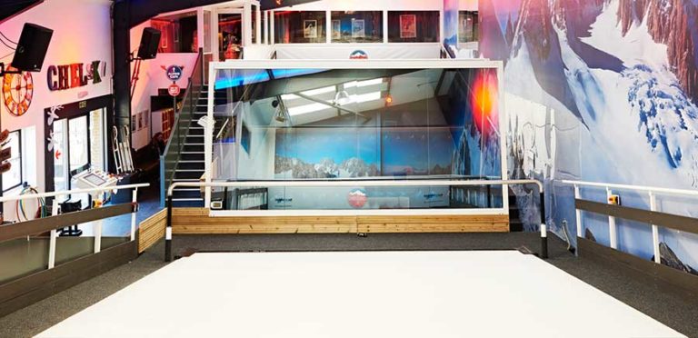 Review: C&TH Take On London's Largest Indoor Ski Slope Chel-Ski