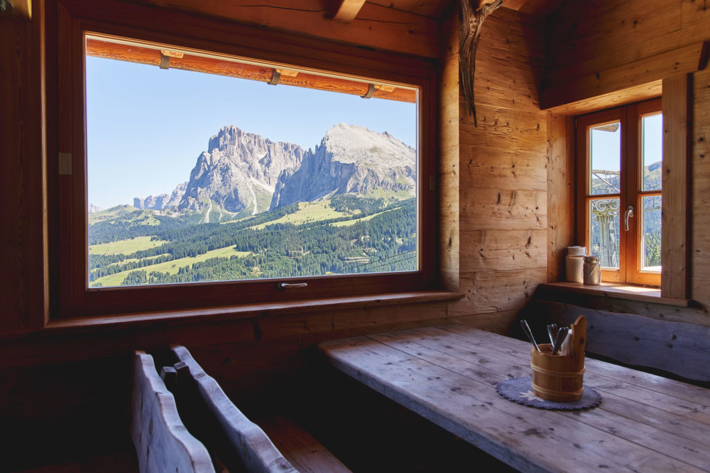 Interiors Trend: How to get the Alpine Chalet look