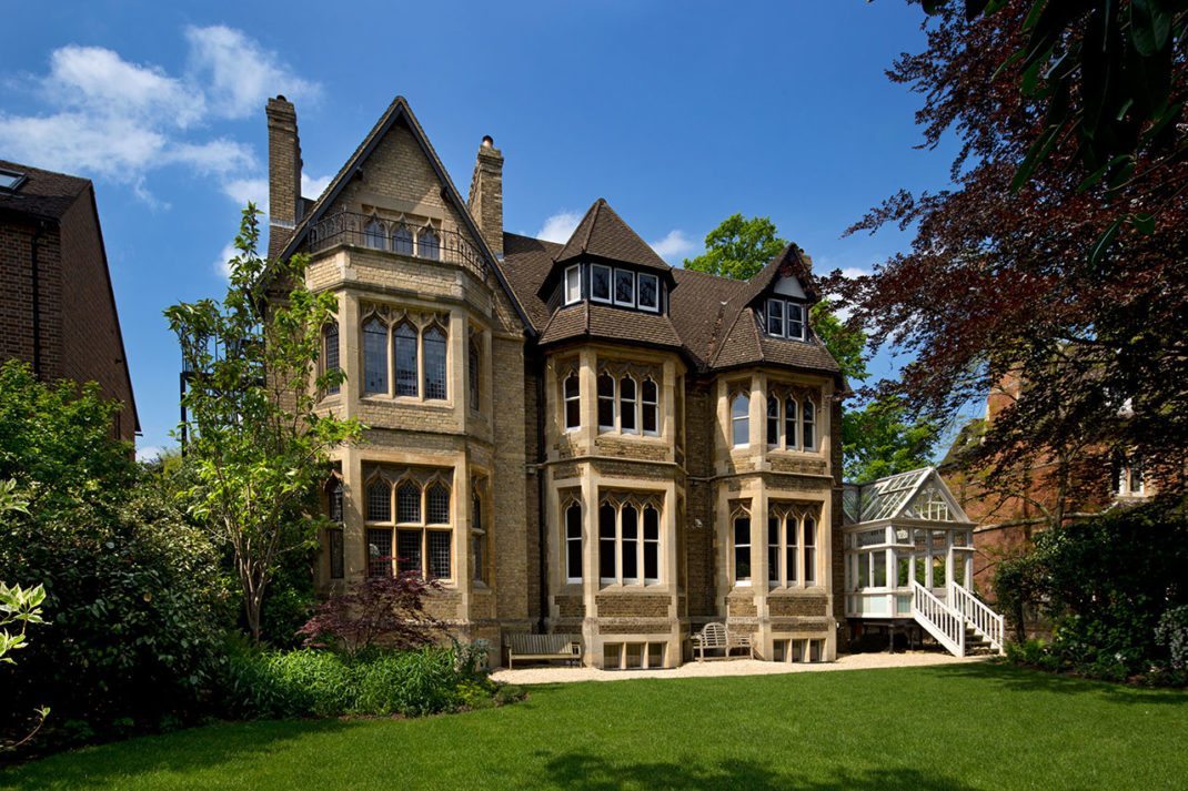 10 Best Properties in Cathedral Cities | UK Properties 2017