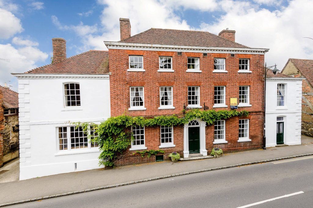 10 of the Most Elegant Town Houses on the Market