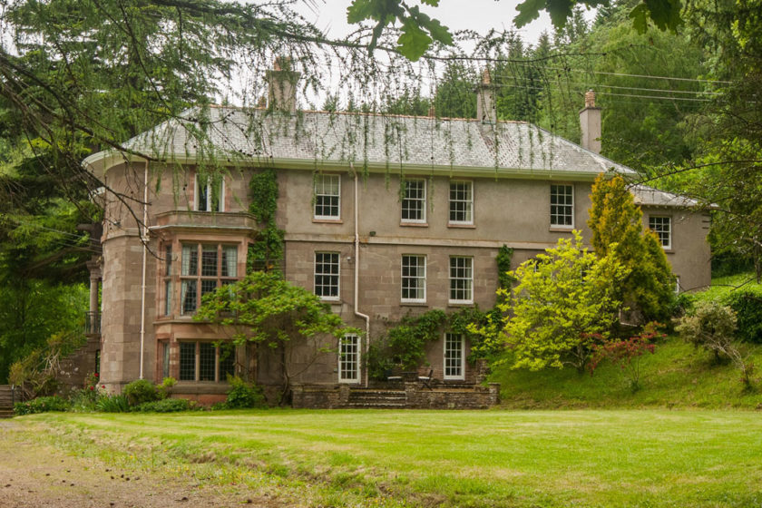 10 Magnificent Manor Houses Currently on the Property Market