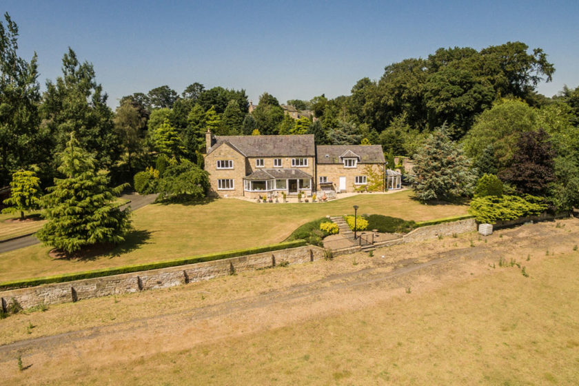 10 of the Most Charming Farmhouses in the UK - Country and Town House