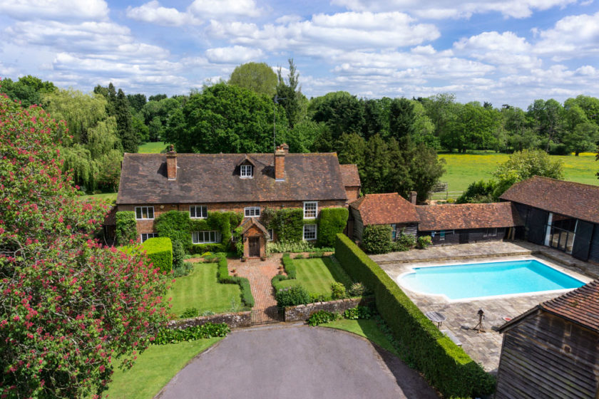 10 of the Most Charming Farmhouses in the UK - Country and Town House
