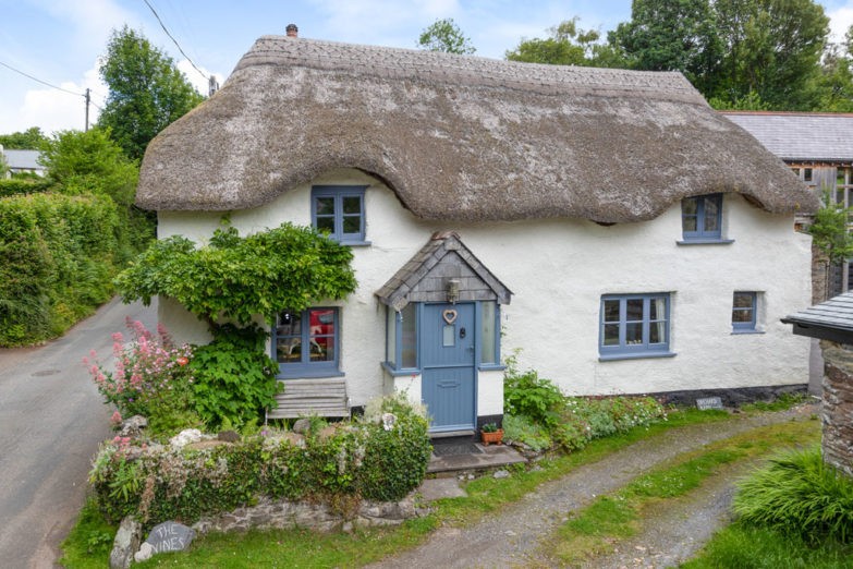 10 of the Most Romantic Country Properties - What's On? By C&TH