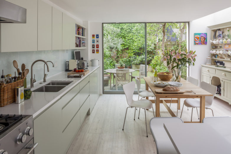 10 of the Most Conveniently Situated Properties for the Boat Race