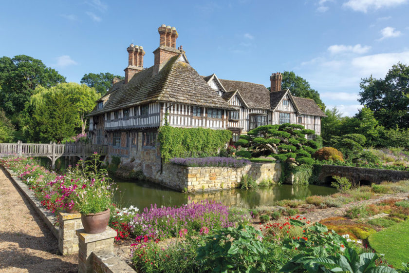 10 of the Best Properties for Garden Parties | Best Garden Properties