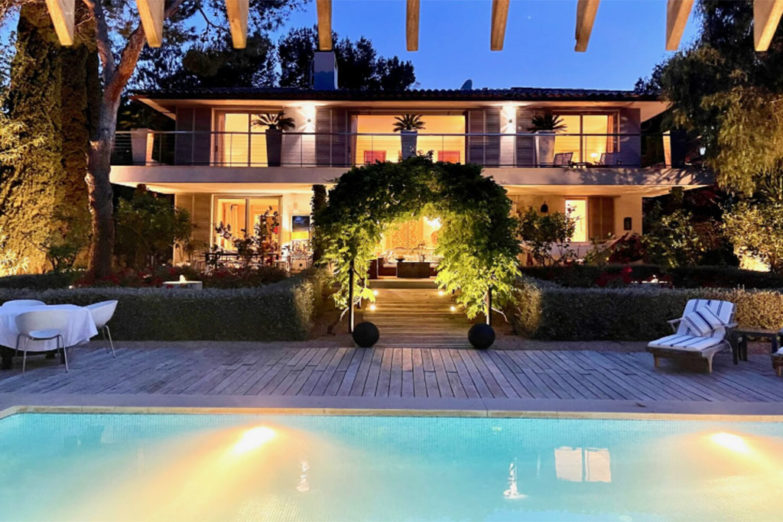 The Best Properties with Swimming Pools on the Market - Property