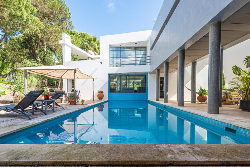 10 Best European Villas to Rent - Travel & Property