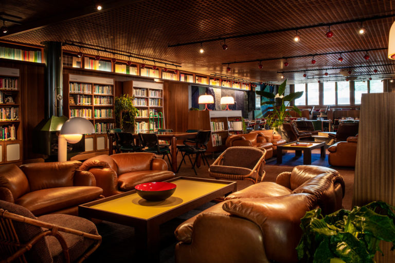 9 Beautiful Hotel Libraries For Literature Lovers - Travel