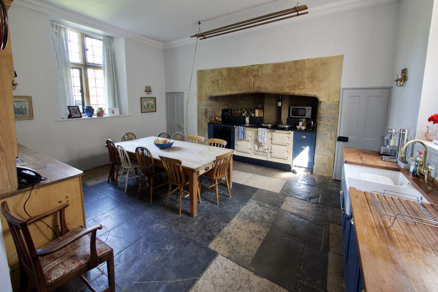 At Home With... Julie Montagu, Viscountess Hinchingbrooke - Interiors