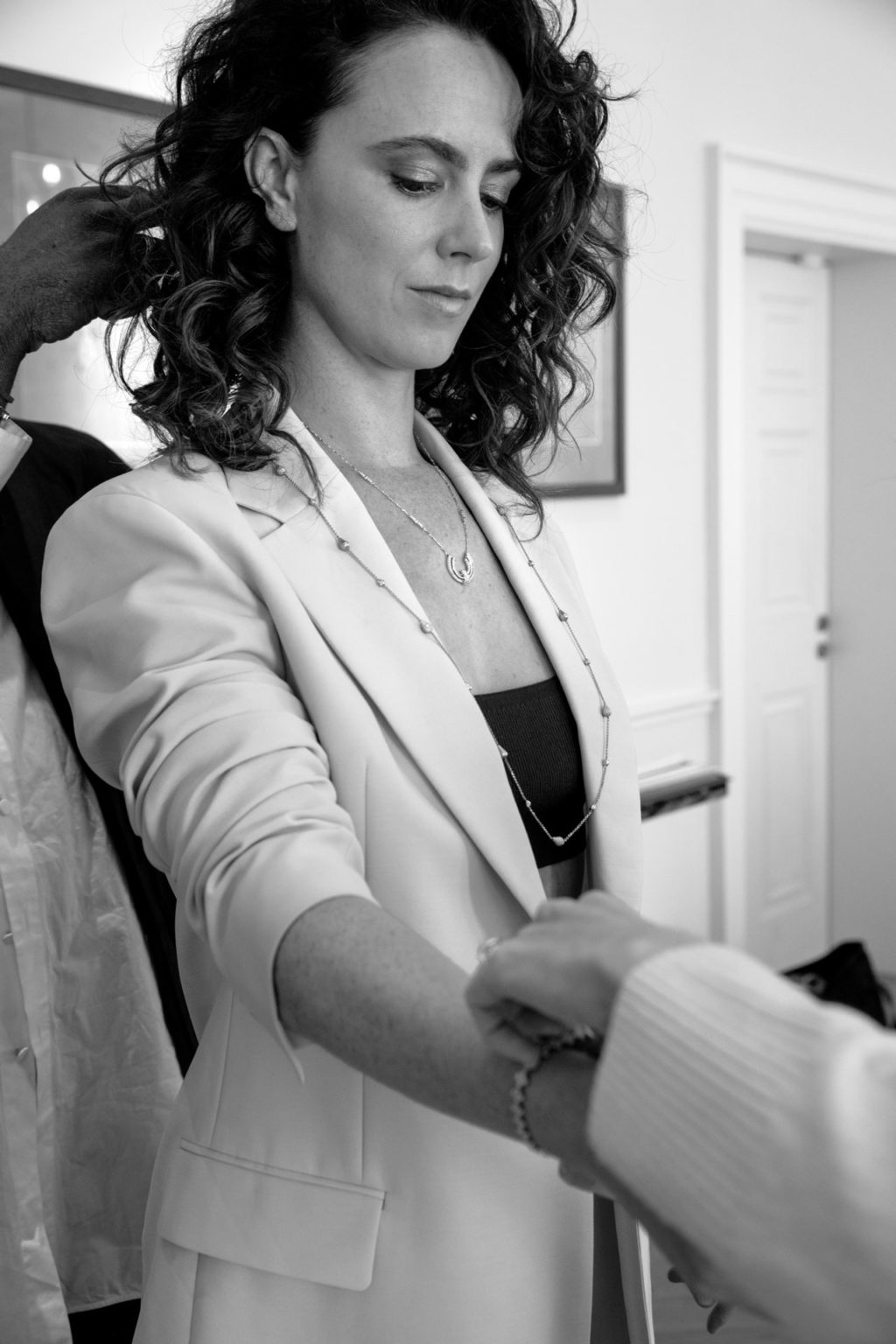 Amy Manson on Her Role in HBO’s 'The Nevers' - Health & Beauty