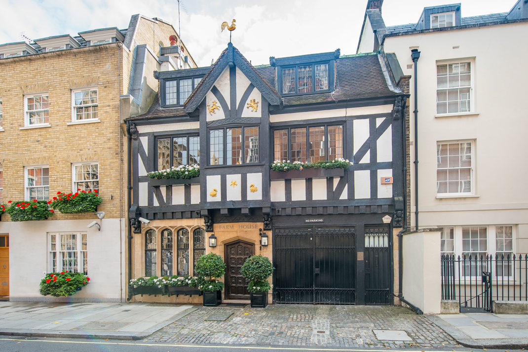 King Edward VIII And Wallis Simpson's Old Haunt Is Up For Sale - Property