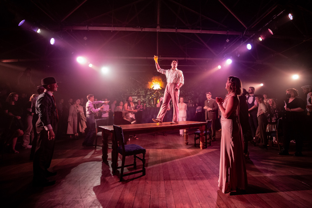 Review Immersive Great Gatsby Culture