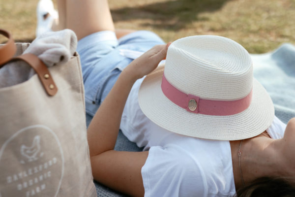 Picnic Chic: What to Wear to a Picnic - Fashion