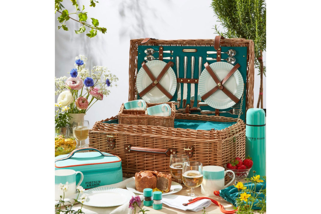 The Best British Picnic Sets & Hampers - Interiors