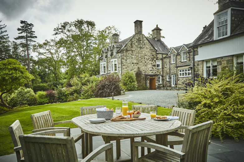 Look Inside: Tan Llan, a Beautiful Snowdonia Escape - Travel