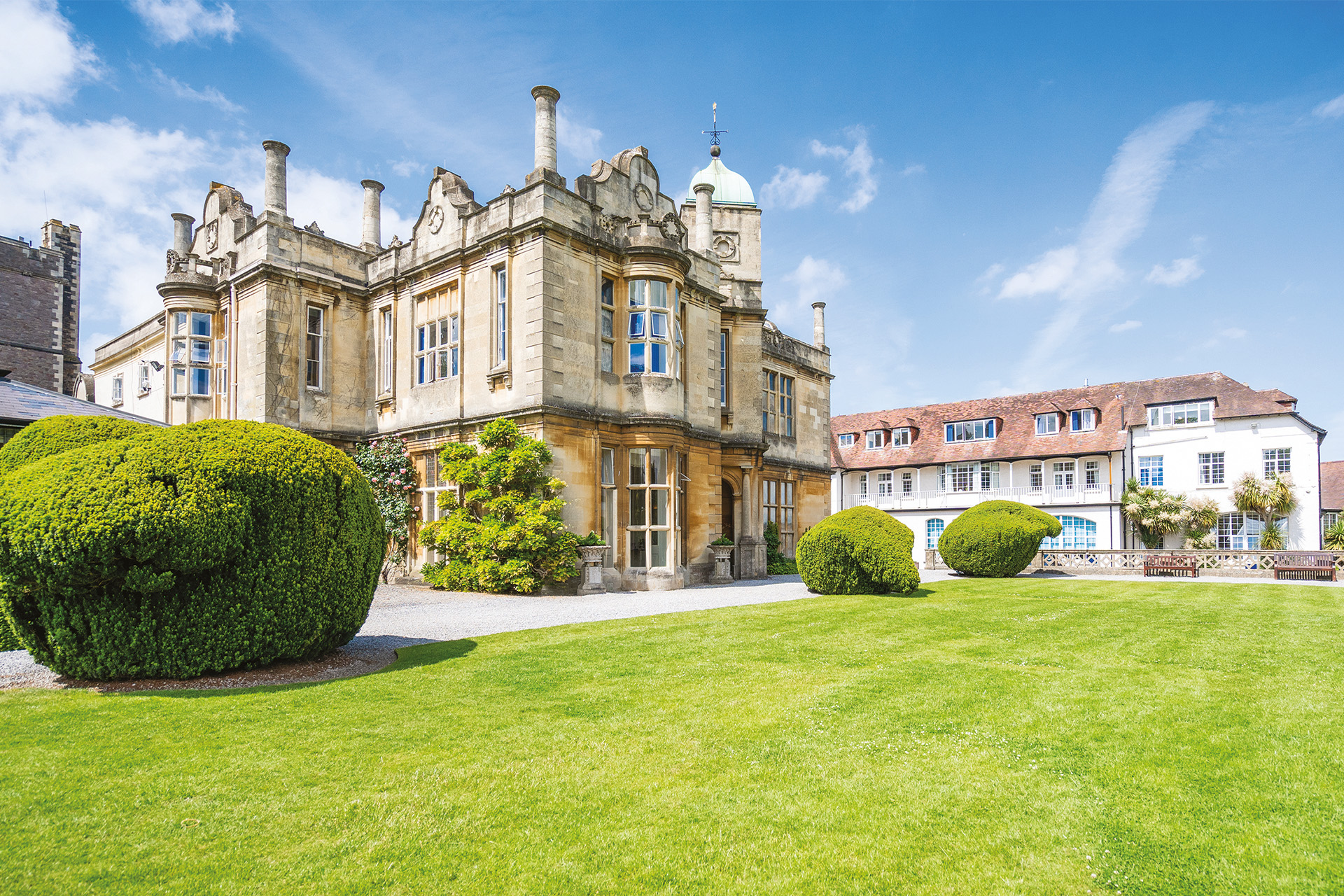Badminton School - Country and Town House