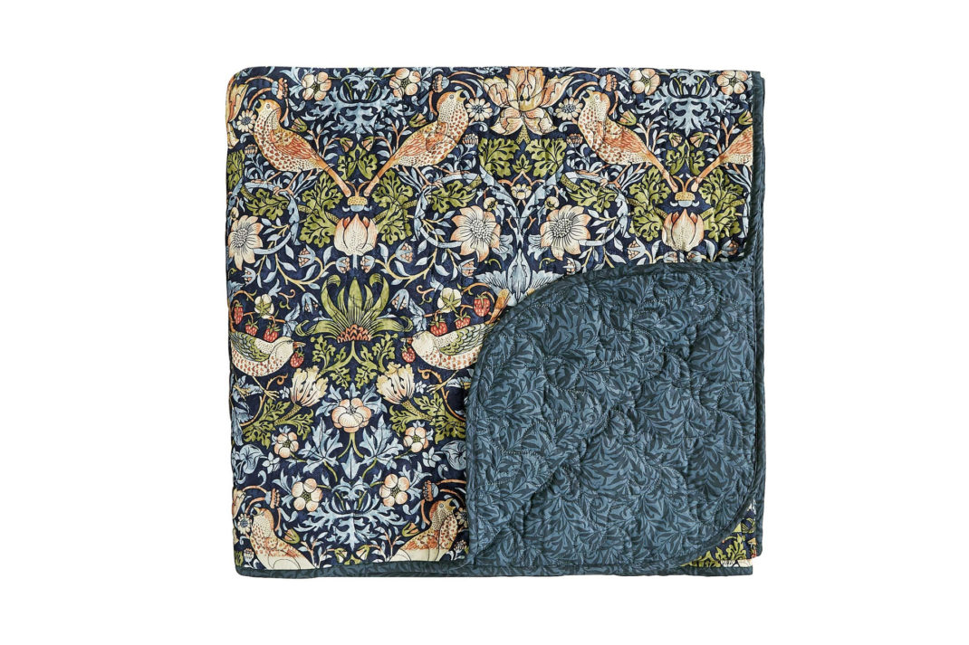 The Best Luxury Quilts for Winter - Interiors