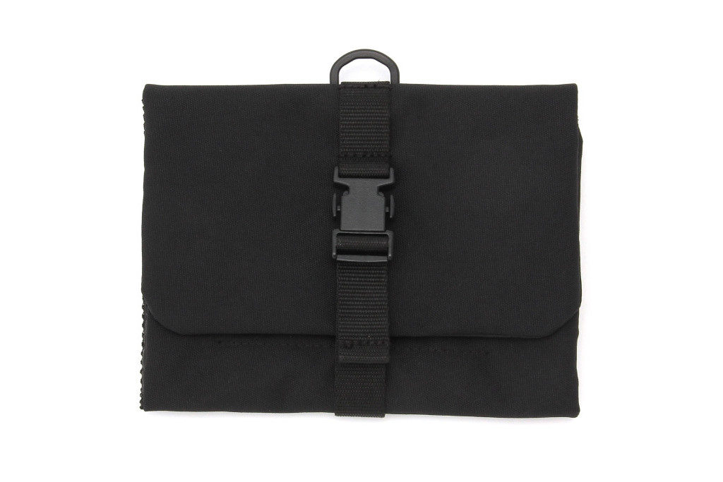 Stylish Wash & Cosmetic Bags to Scoop Up Now - Health & Beauty