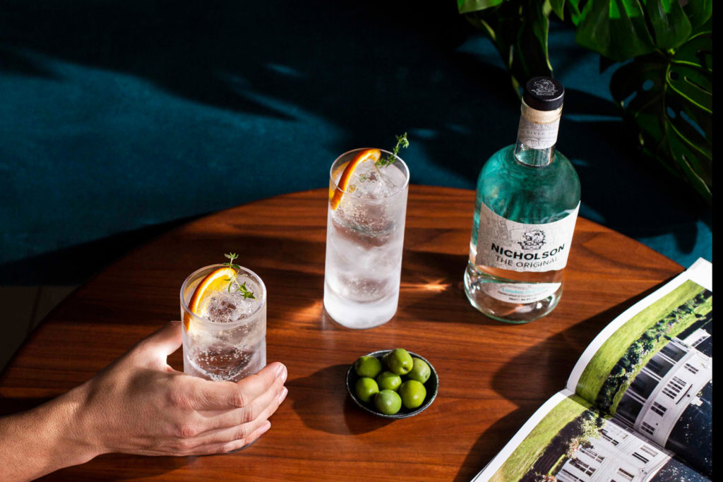 Have a Free Gin On Nicholson This Christmas