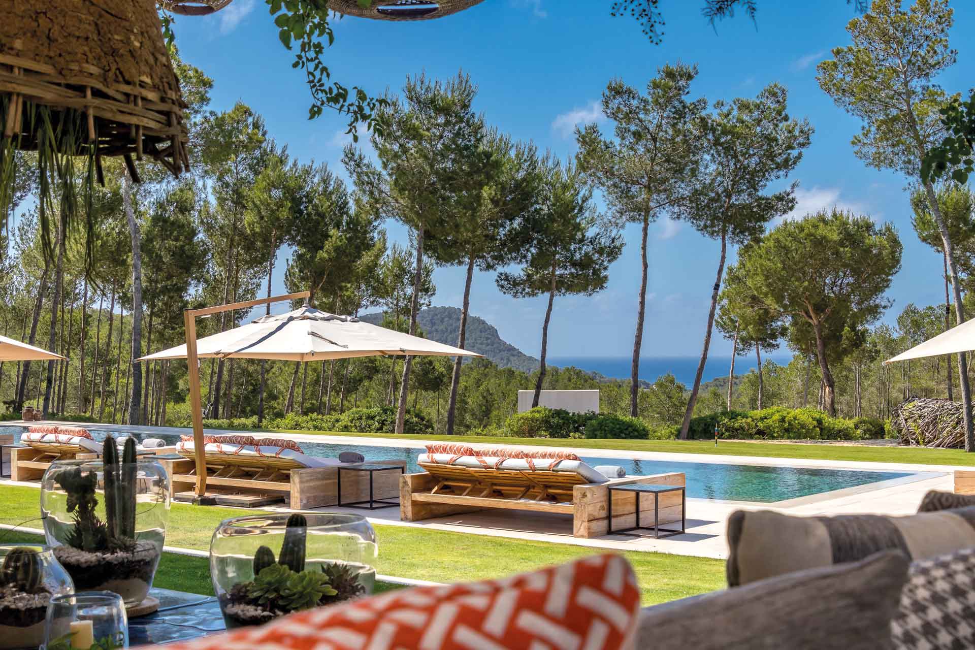 Red Savannah: Tailor-Made Travel And Luxury Villas - Travel