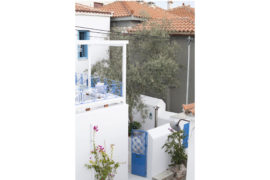 Sarah Moore & Her Dreamy Skiathos Villa - Home Greek Home