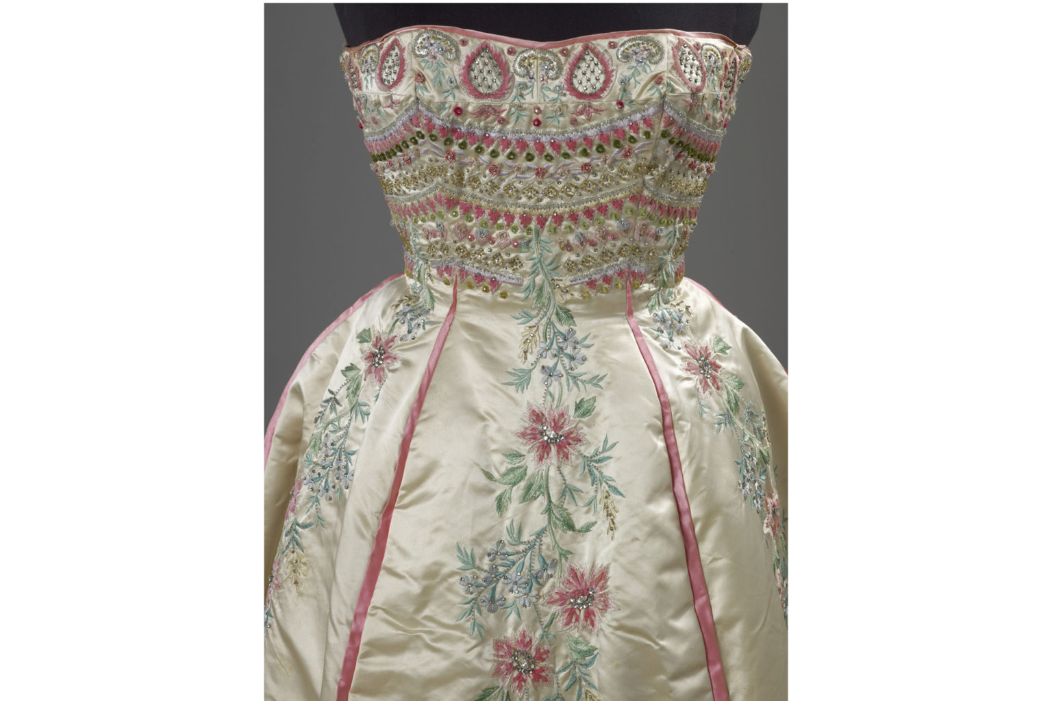 Fashion City: New Exhibition Displays Iconic Princess Diana Coat