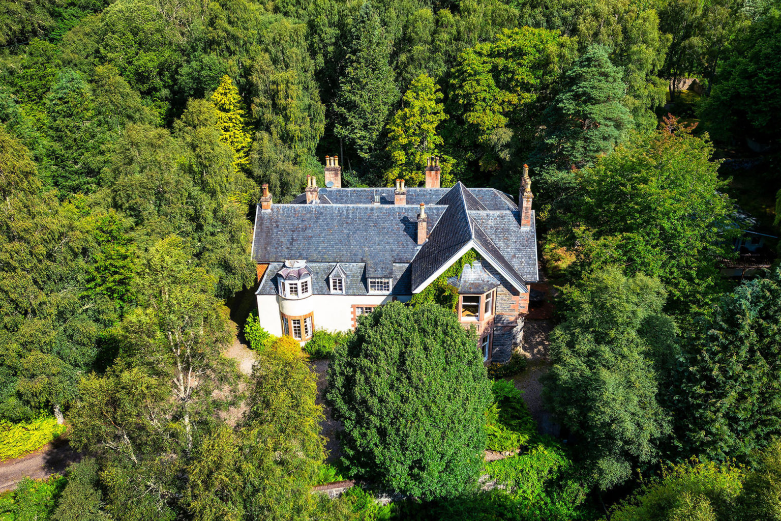 The Best Country Homes on the Market Right Now