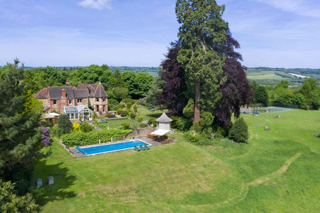 The Best Country Homes on the Market Right Now