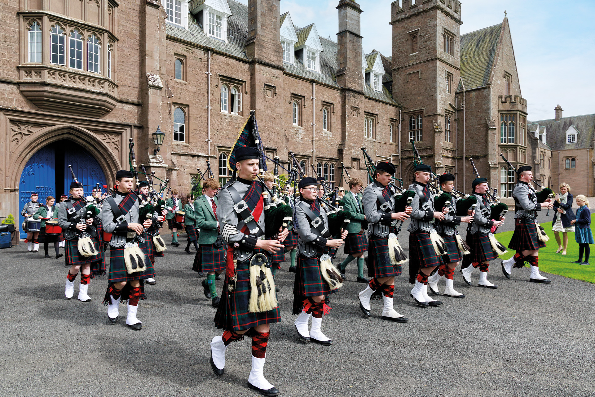 How To Pick The Right School For A Military Family - Education