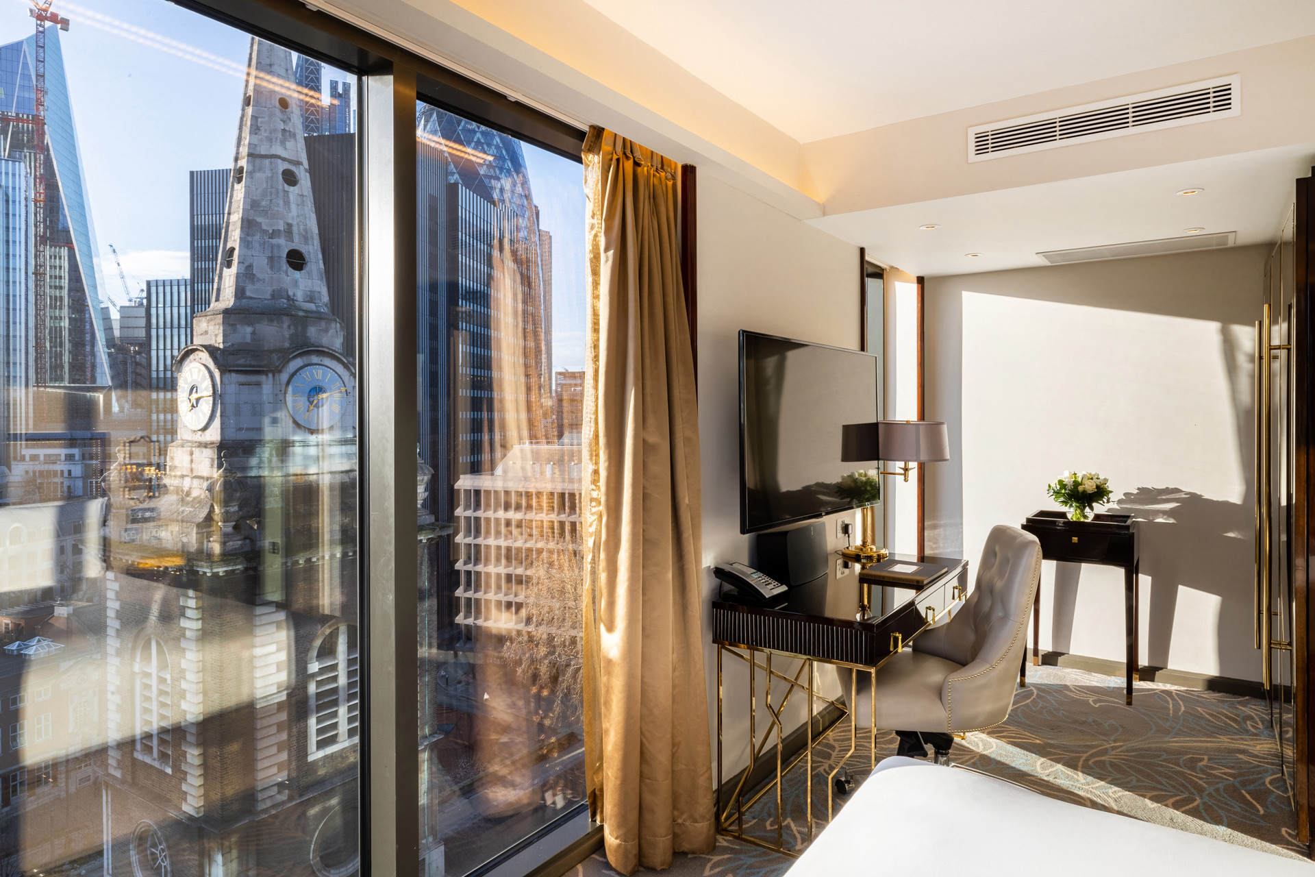 Closed:Win An Overnight Stay At Hotel Saint In London