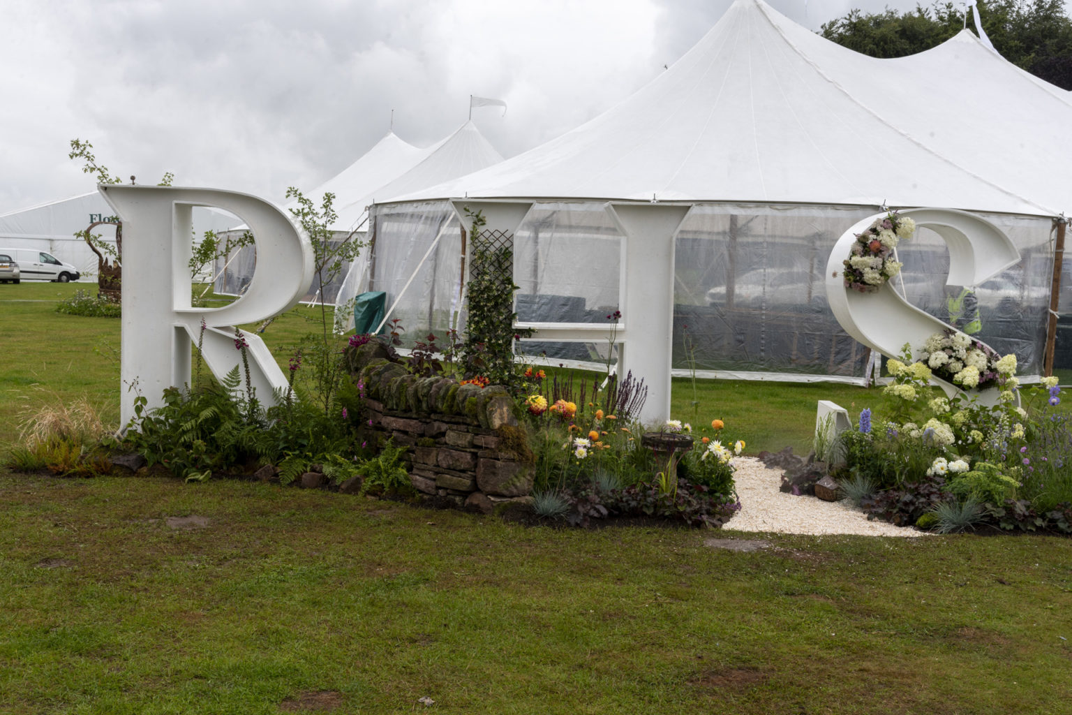 10 Blooming Lovely Flower Shows To Visit In 2024