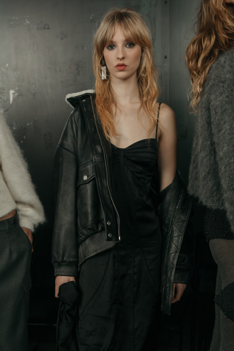 6 Slick Back Ponytail Hairstyles To Try This Season