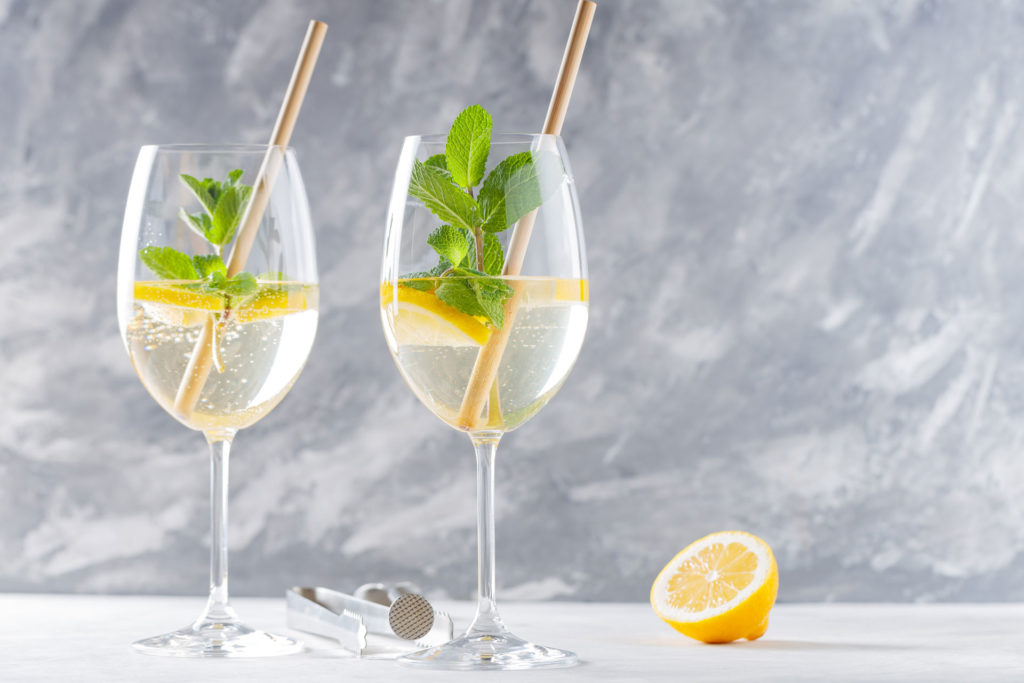 The Hugo Spritz Is The Drink Of The Summer - Hugo Spritz Recipe