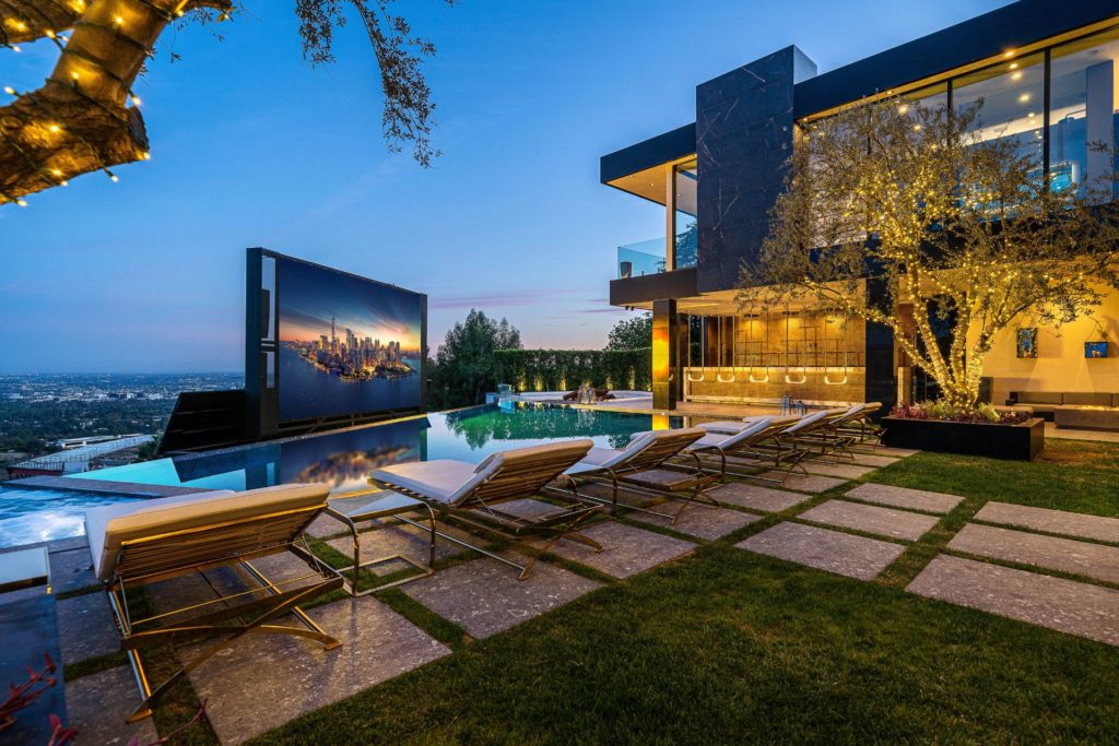 This Is What An $139 Million LA Mansion Looks Like
