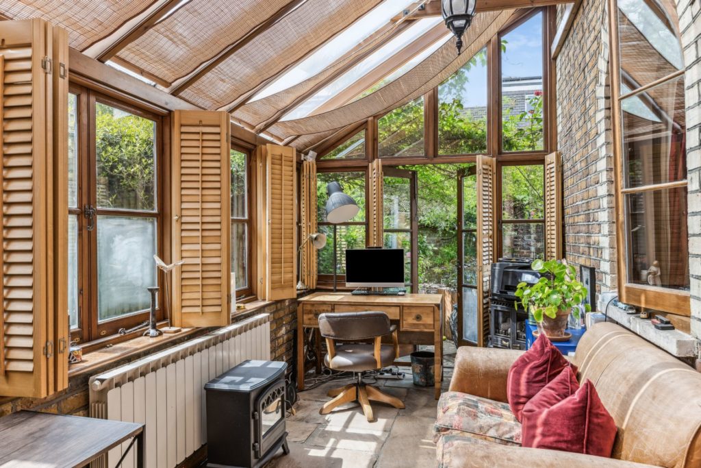 Look Inside… A Fairytale Coach House In Sheen