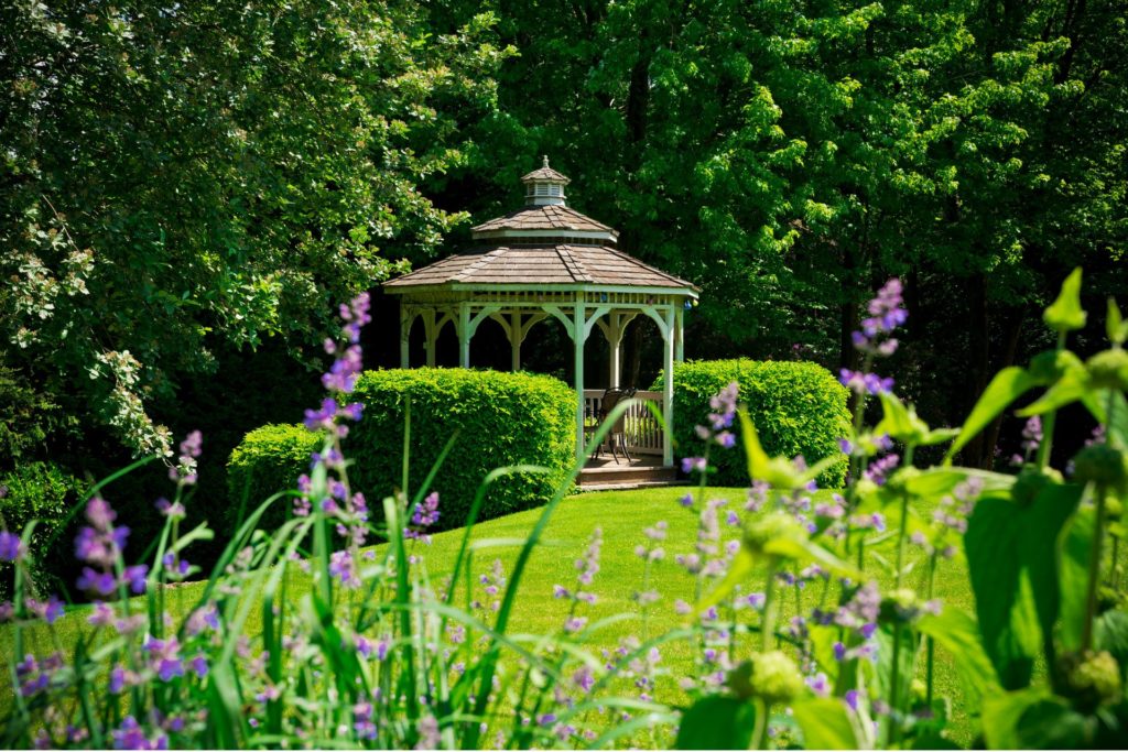 Sir Cliff Richards Surrey Home Is Up For Sale 