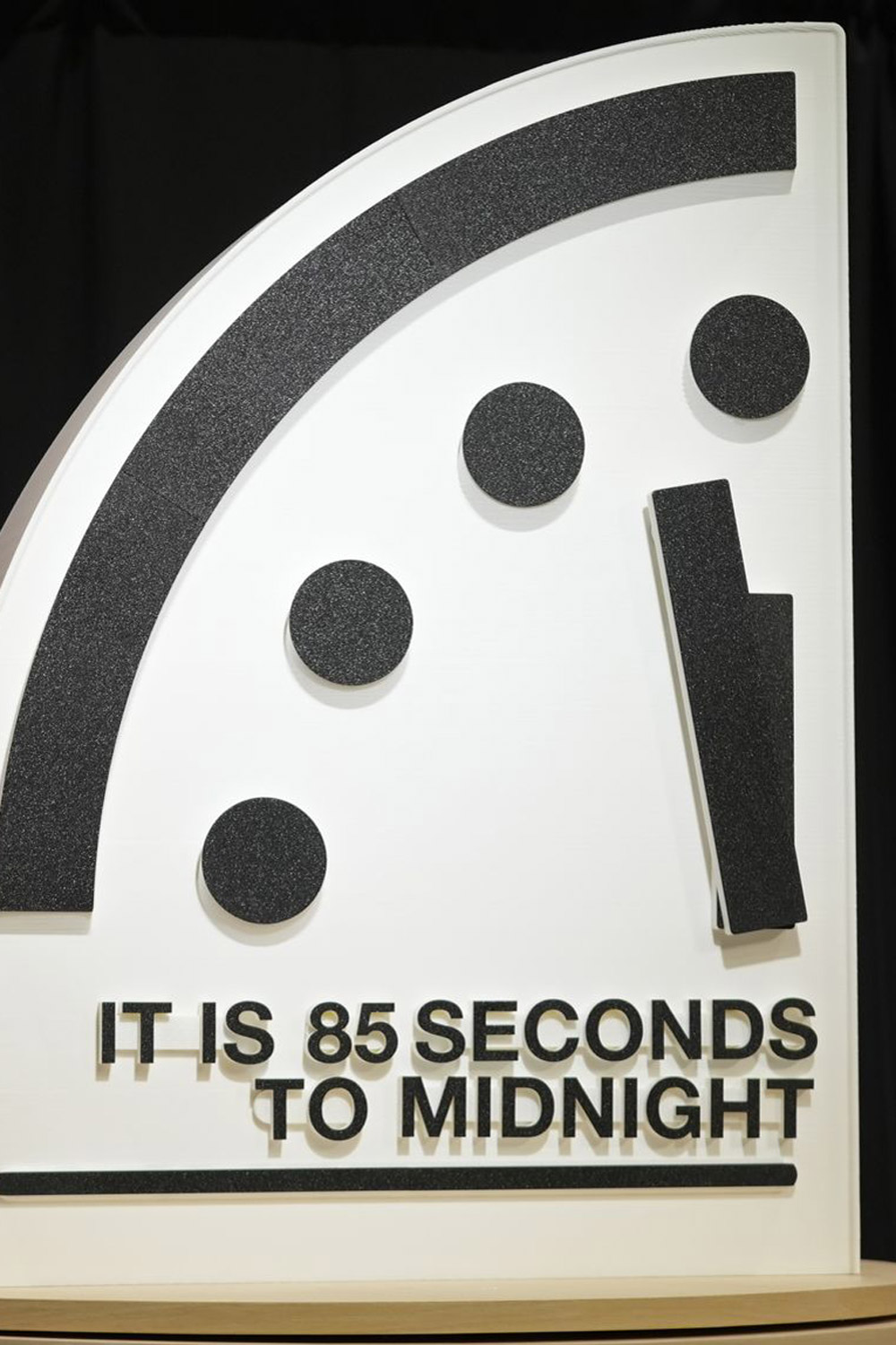 What Is The Doomsday Clock? (& What The New Time Means)