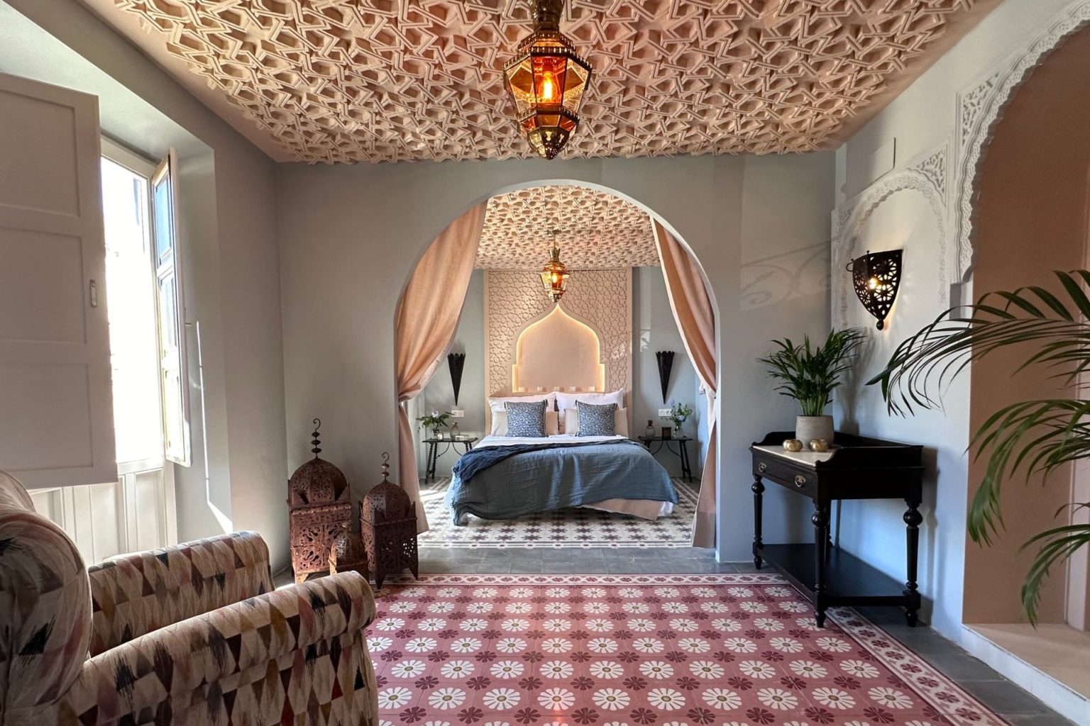 The House From 'Amanda & Alan’s Spanish Job' Is Up For Sale