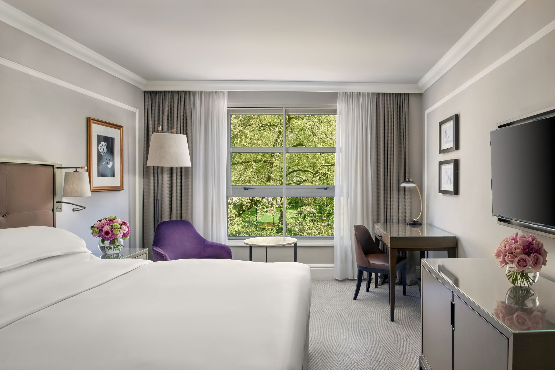 Closed:Win A Weekend Stay at Hyatt Regency London – The Churchill