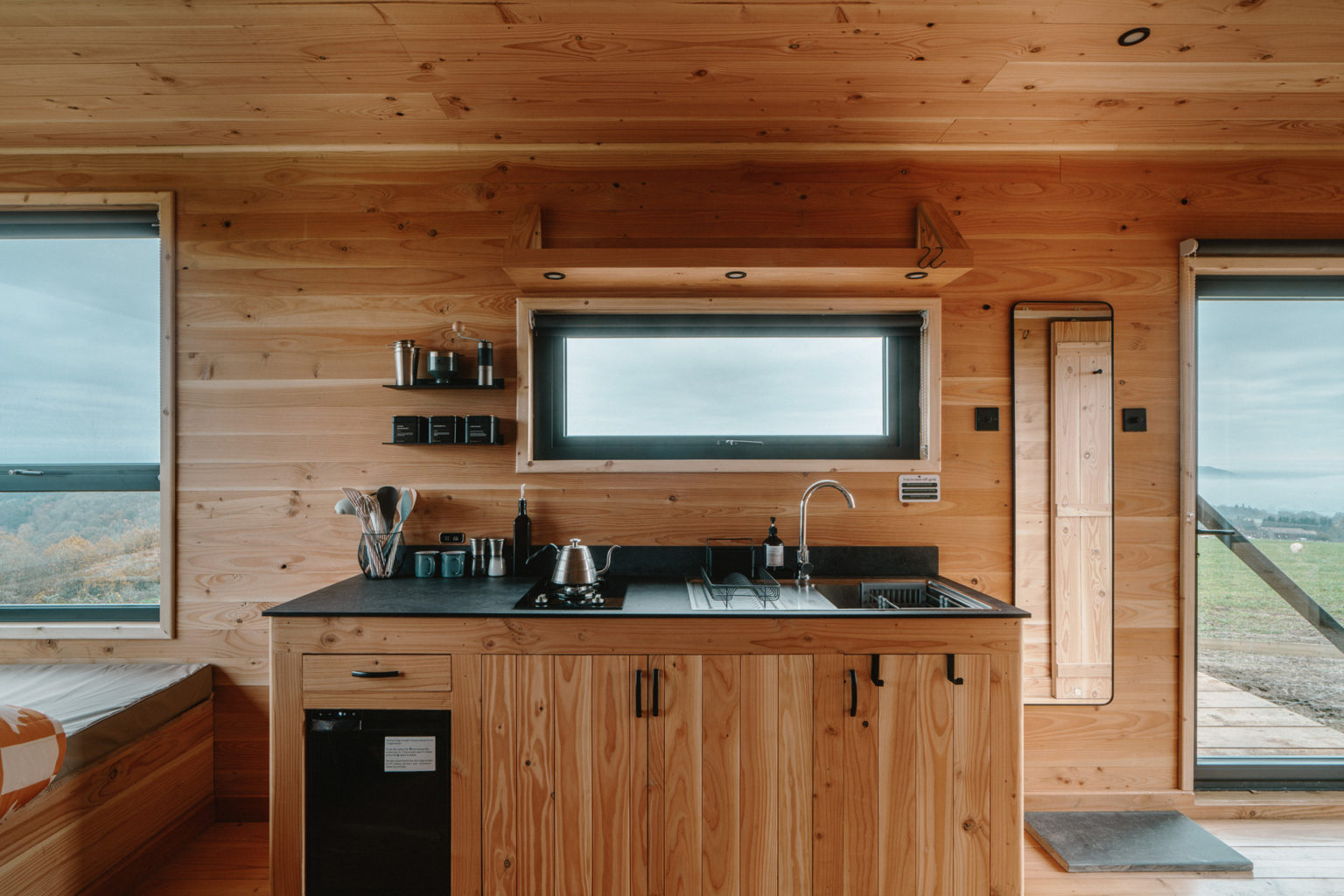 Is It Worth Staying In An Unplugged Cabin? 6 Month Review